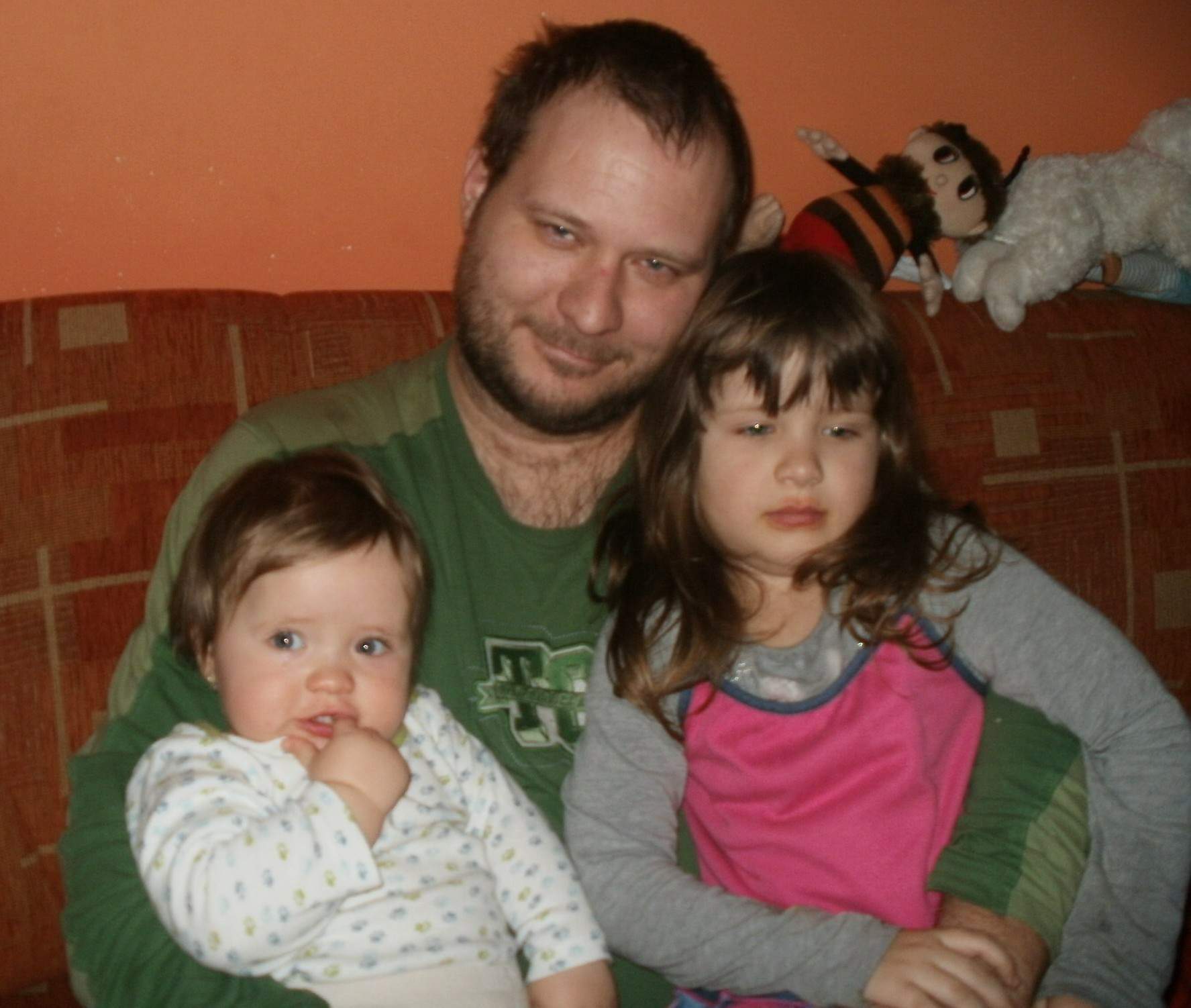 Verunka 13.měsíc - 3.zoubek PD a 4.zoubek PN – + Verunka + Sonička – album on Rajče